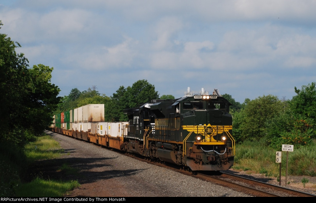 NS 24Z heads east past NS's Lehigh Line Milepost 40.
